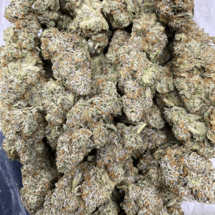 FROSTED FRUIT CAKE (EXOTIC) (TROPHY CUT DEAL) - WeedPosters.io